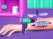Elsa Fracture Surgery - Play Free Game Online on GirlGames.space